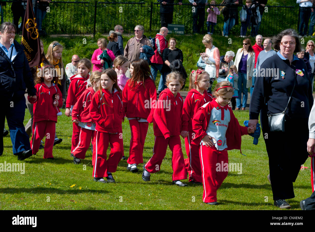 Children marching parade hi-res stock photography and images - Alamy