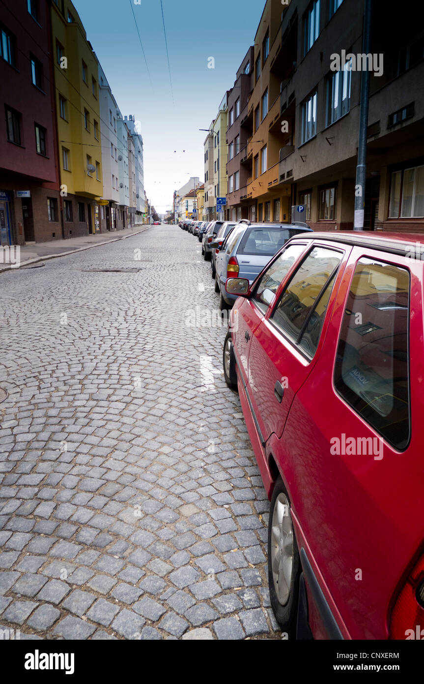 City street parked cars hi-res stock photography and images - Alamy
