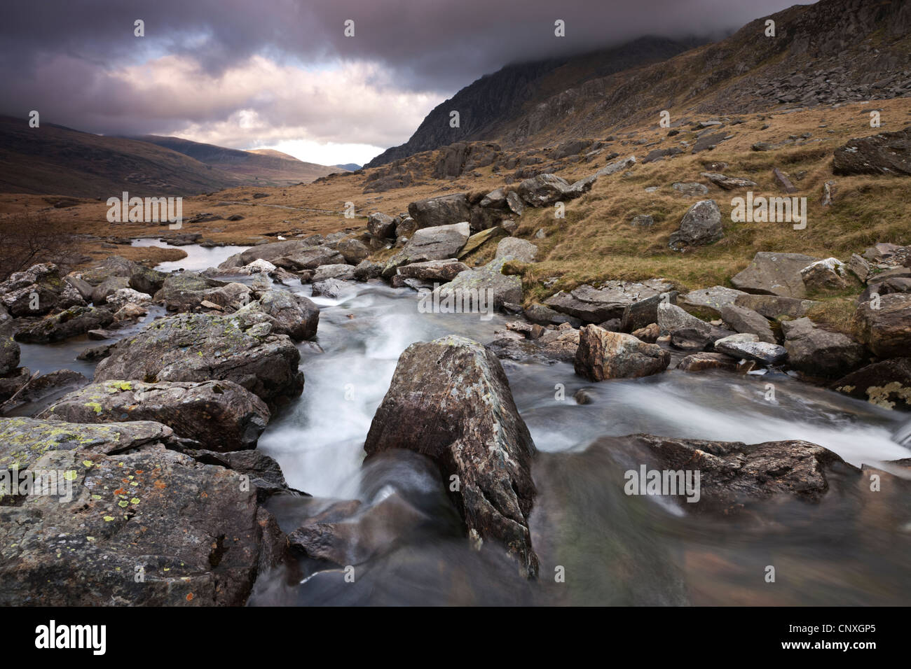 Cwm idwal snowdonia wales hi-res stock photography and images - Alamy