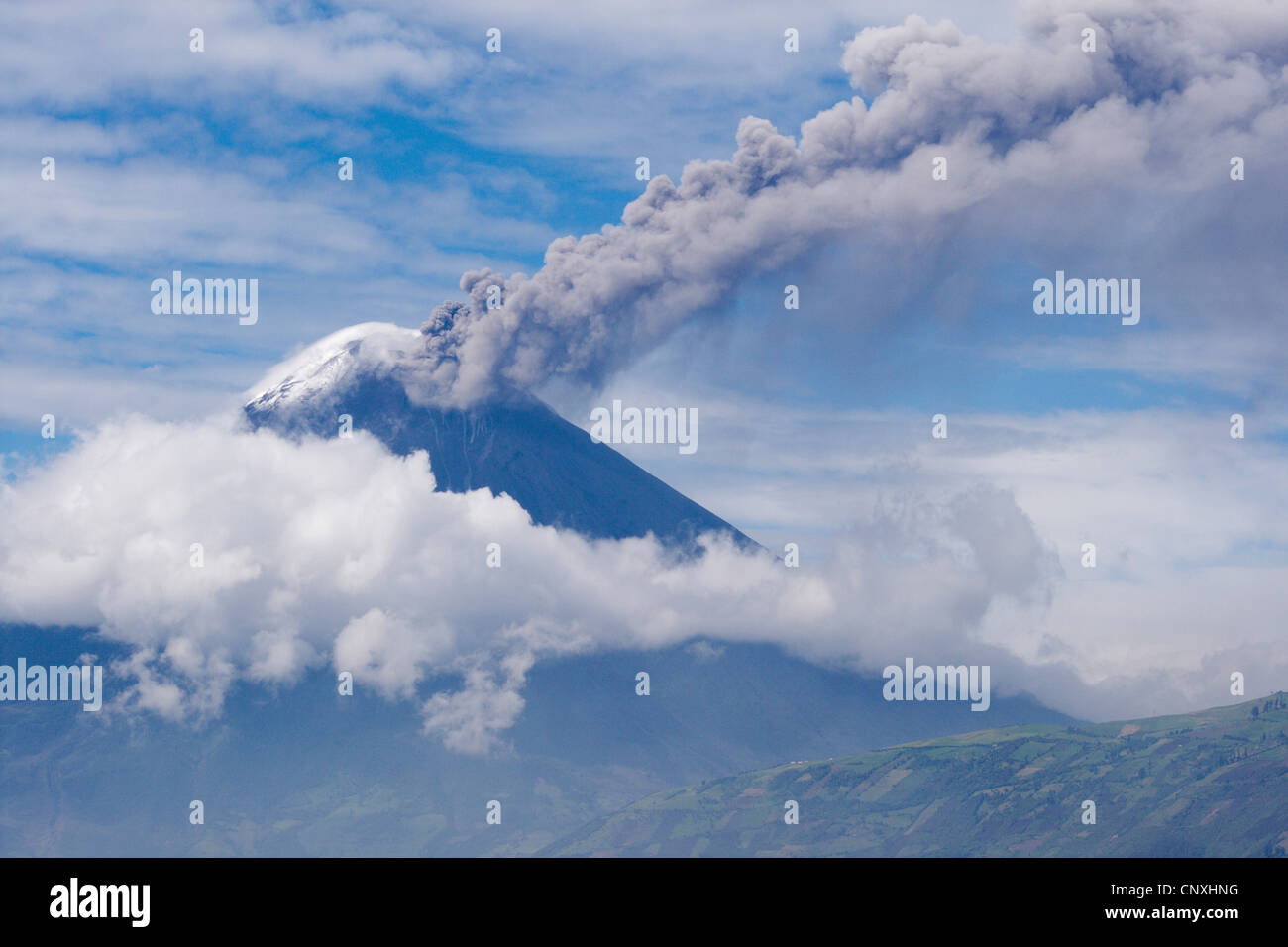 Ecuador andes hi-res stock photography and images - Alamy