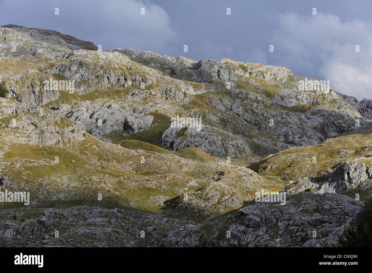 Rough mountain hi-res stock photography and images - Alamy