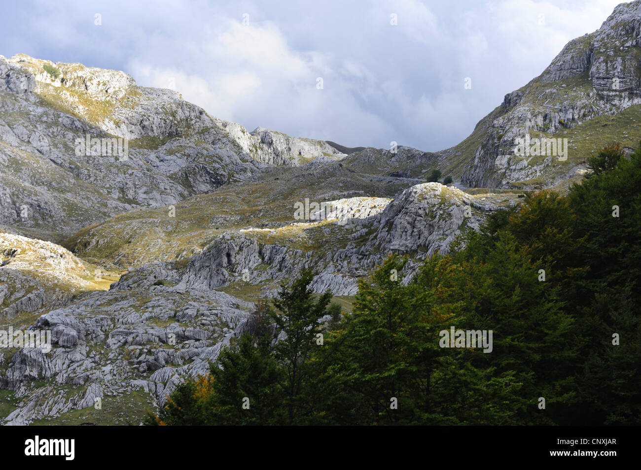 Peaks of the balkans landscape hi-res stock photography and images - Alamy