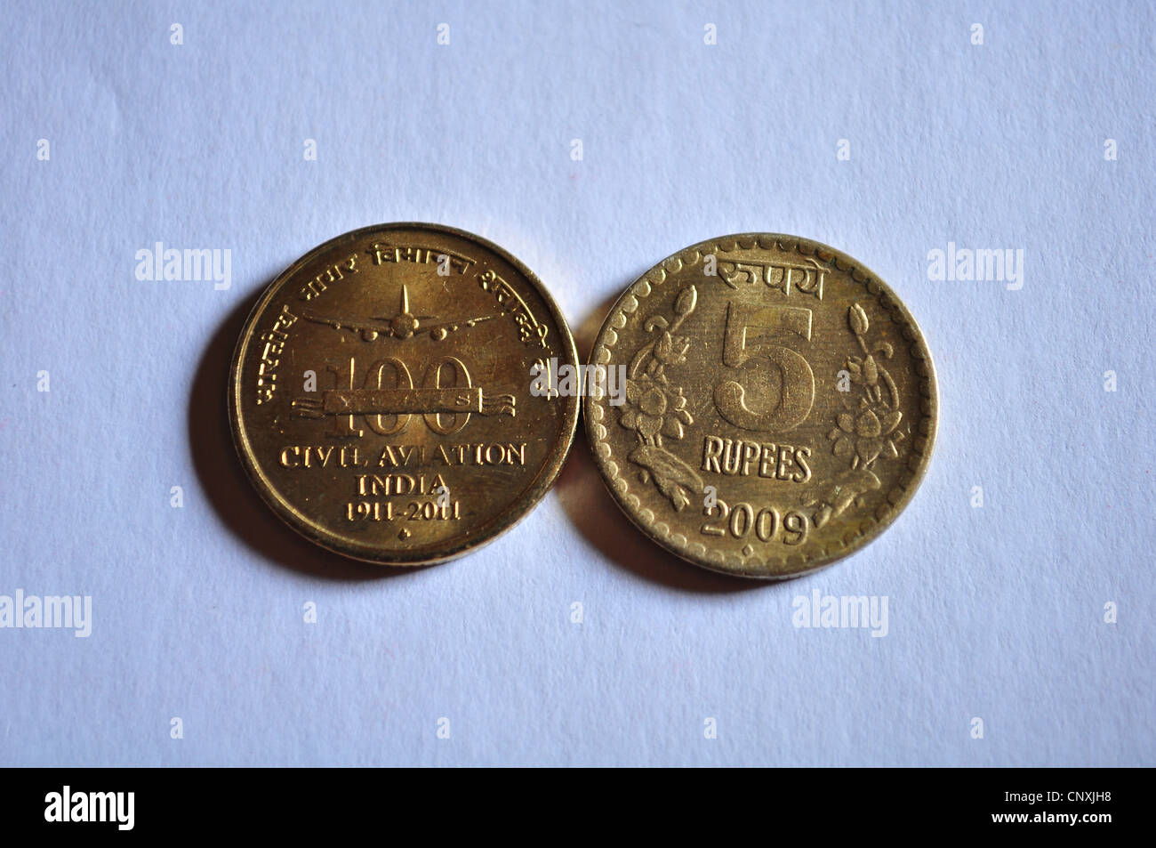 5 rupee coin hi-res stock photography and images - Alamy