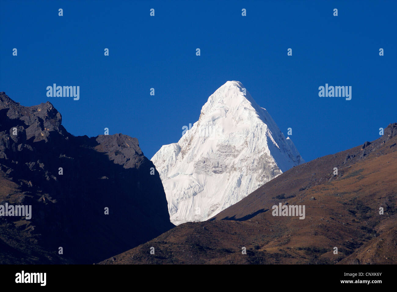 Nevado Santa Cruz, Peru, Andes, Cordillera Blanca Stock Photo - Alamy
