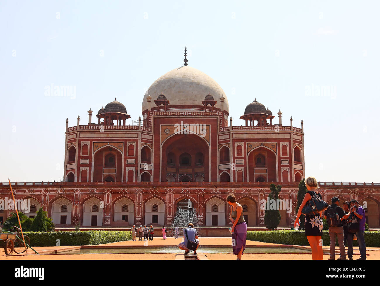 Humayun's tomb construction hi-res stock photography and images - Alamy