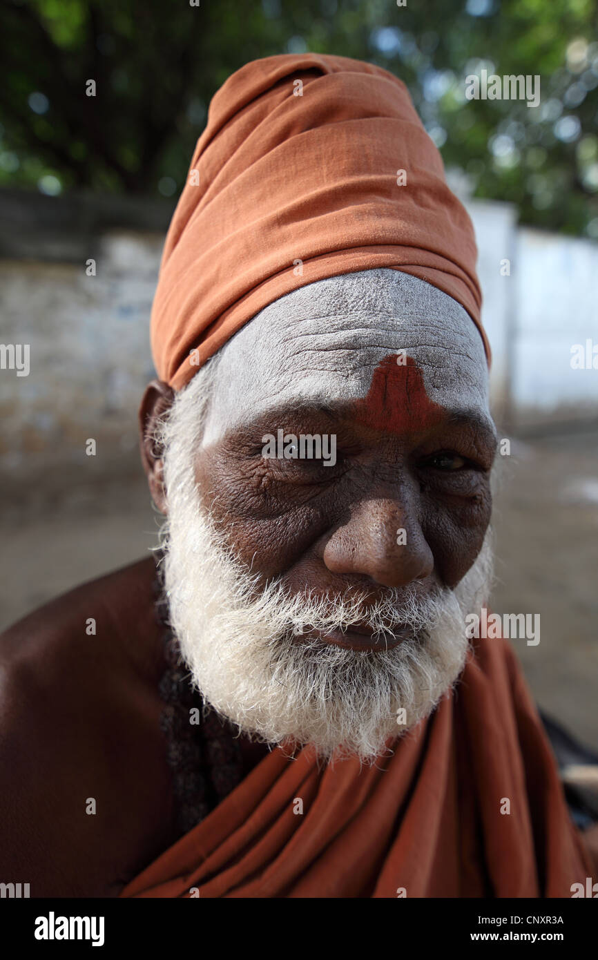 India hermit hi-res stock photography and images - Alamy
