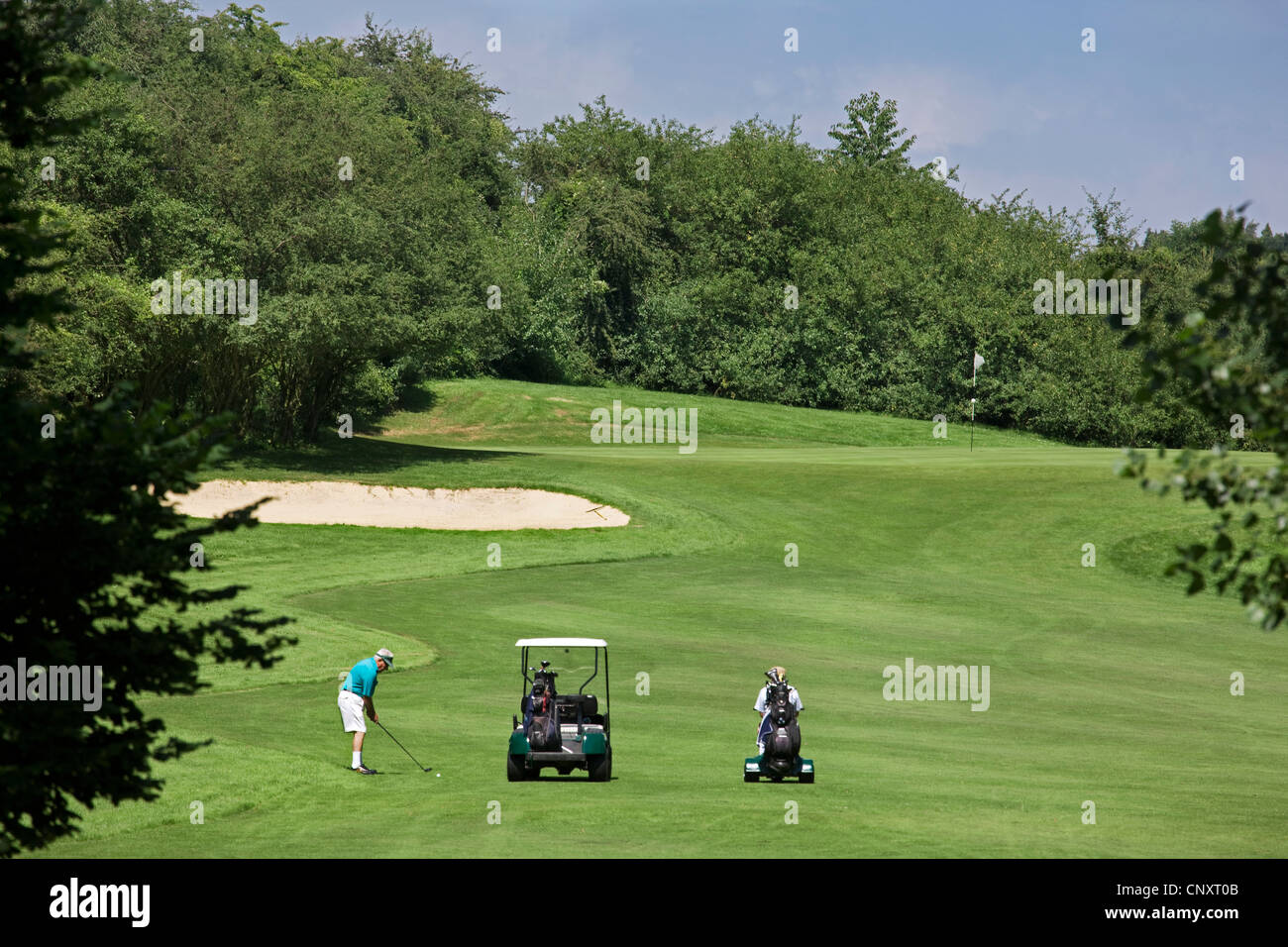 Fairway hi-res stock photography and images - Alamy