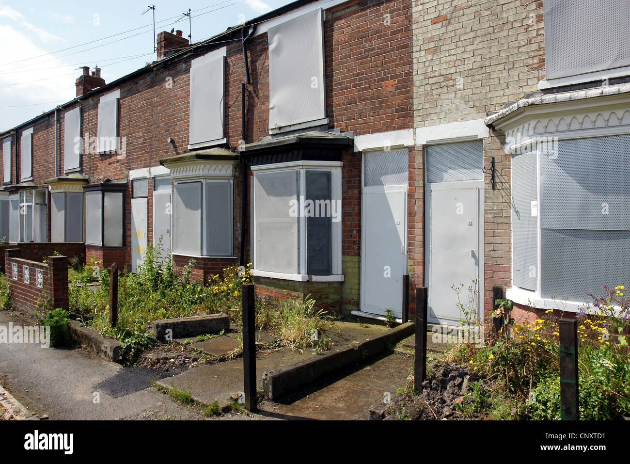 Cheap housing hull hi-res stock photography and images - Alamy