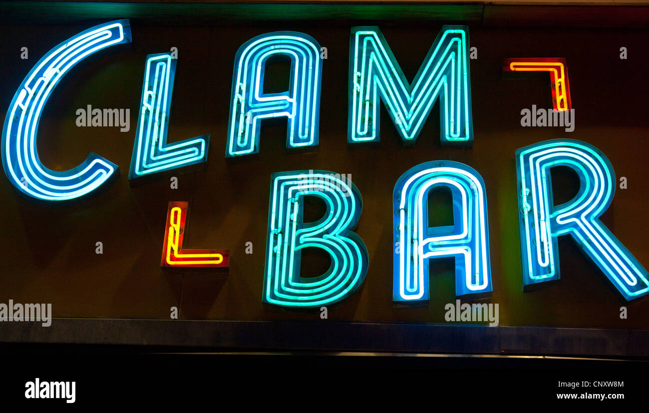 Clam bar neon sign Stock Photo - Alamy