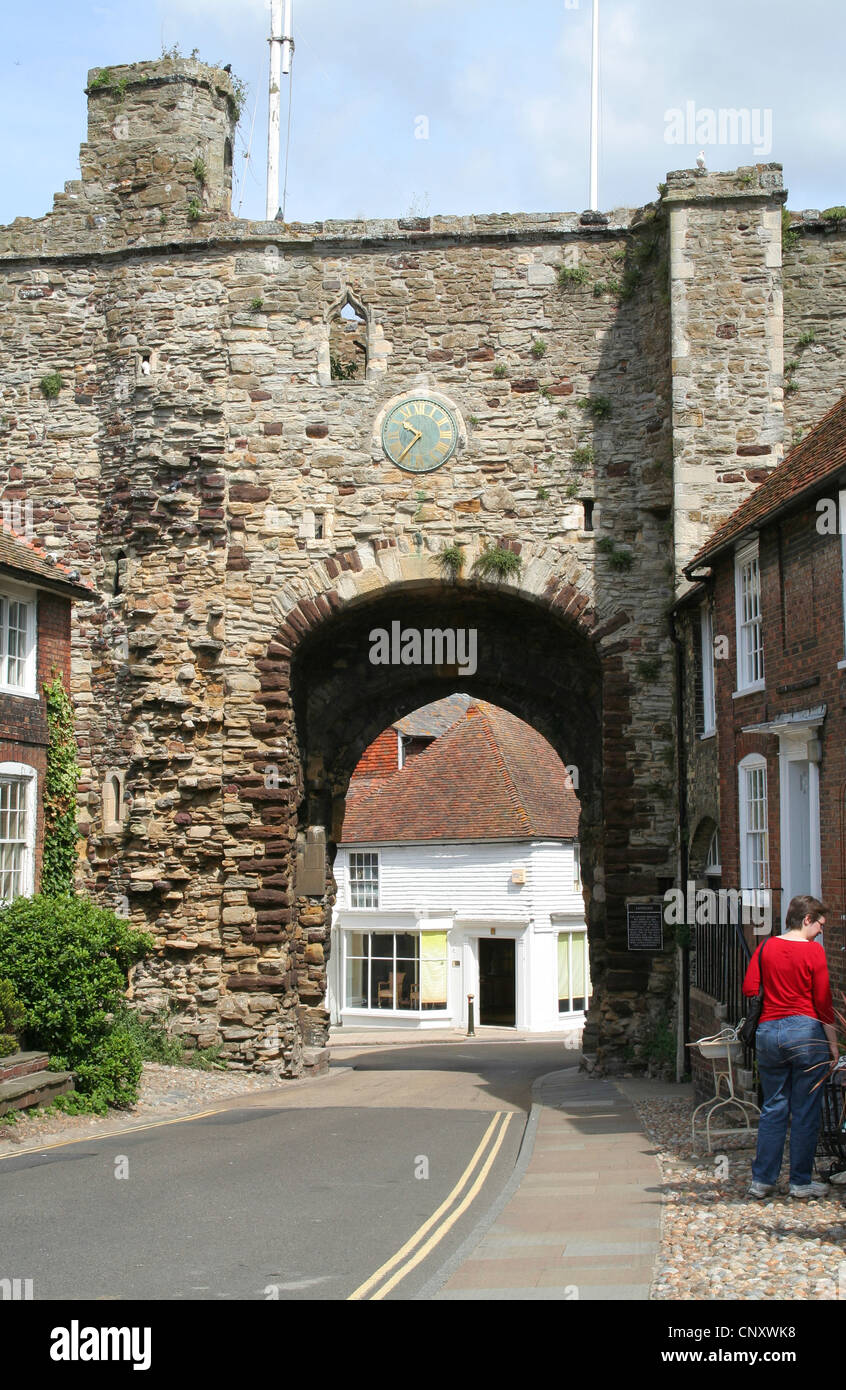 Landgate tower rye hi-res stock photography and images - Alamy