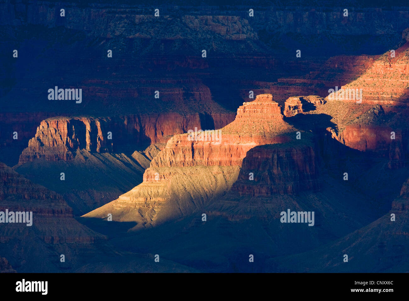 light and shadow at rock walls of Grand Canyon, USA, Arizona, Grand ...