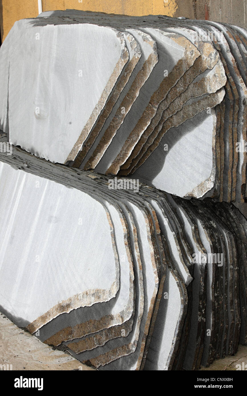 Stone plate cutting and polishing South India Stock Photo - Alamy