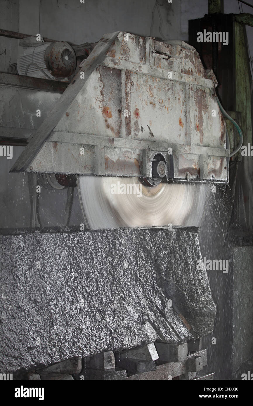 Stone plate cutting and polishing South India Stock Photo - Alamy