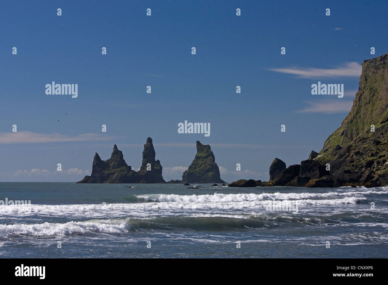 Reynisdrangar basalt sea stacks, Iceland, Vik Stock Photo - Alamy