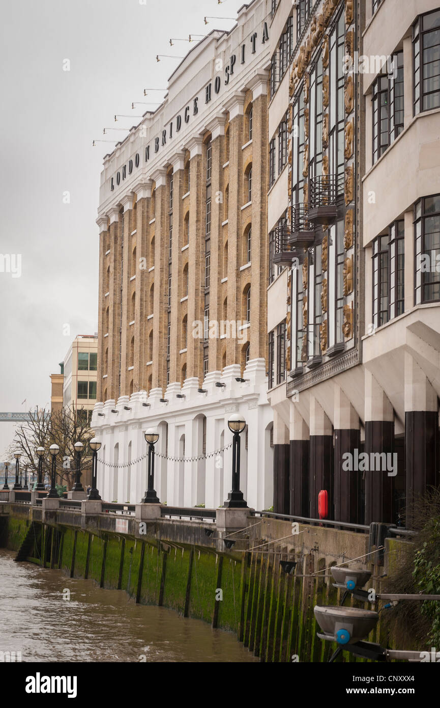 Southbank , The Queens Walk building of the London Bridge Hospital ...