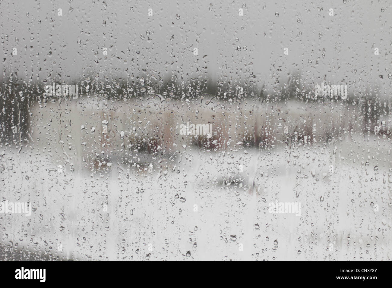 Water dripping window hi-res stock photography and images - Alamy