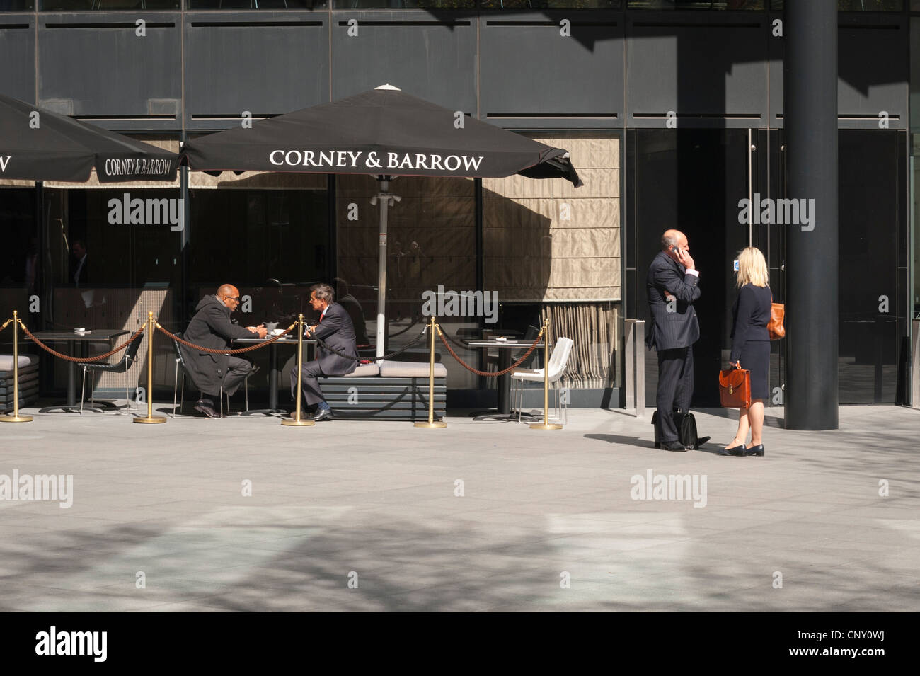 Typical london scene hi-res stock photography and images - Alamy