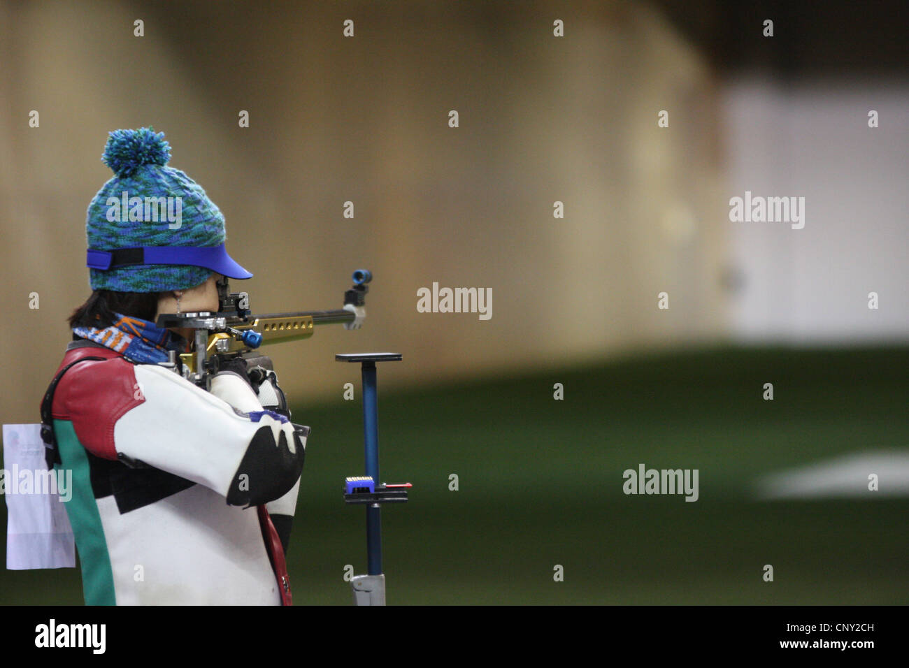 Li DU of China in the womens 50m RIFLE at the ISSF Shooting World Cup ...