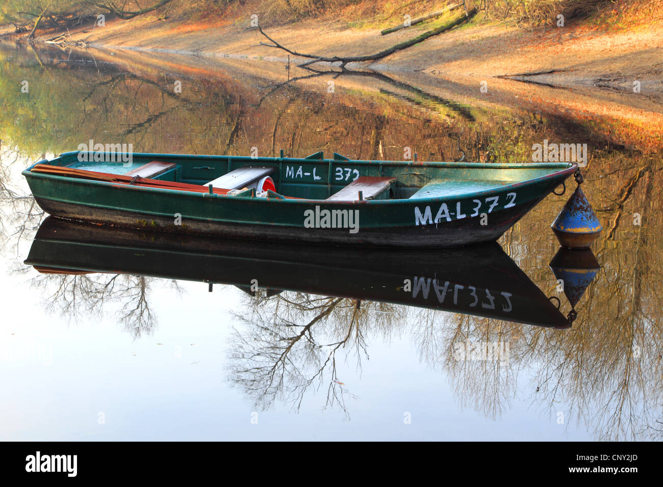 Rowing boat hi-res stock photography and images - Alamy