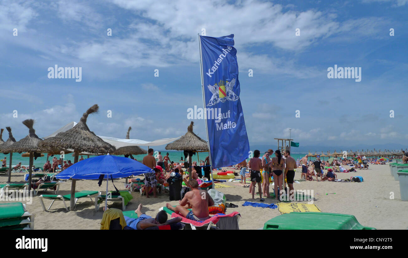 Majorca beach family hi-res stock photography and images - Alamy