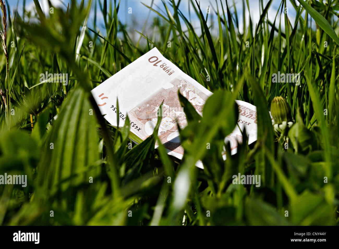10 euro note hi-res stock photography and images - Alamy