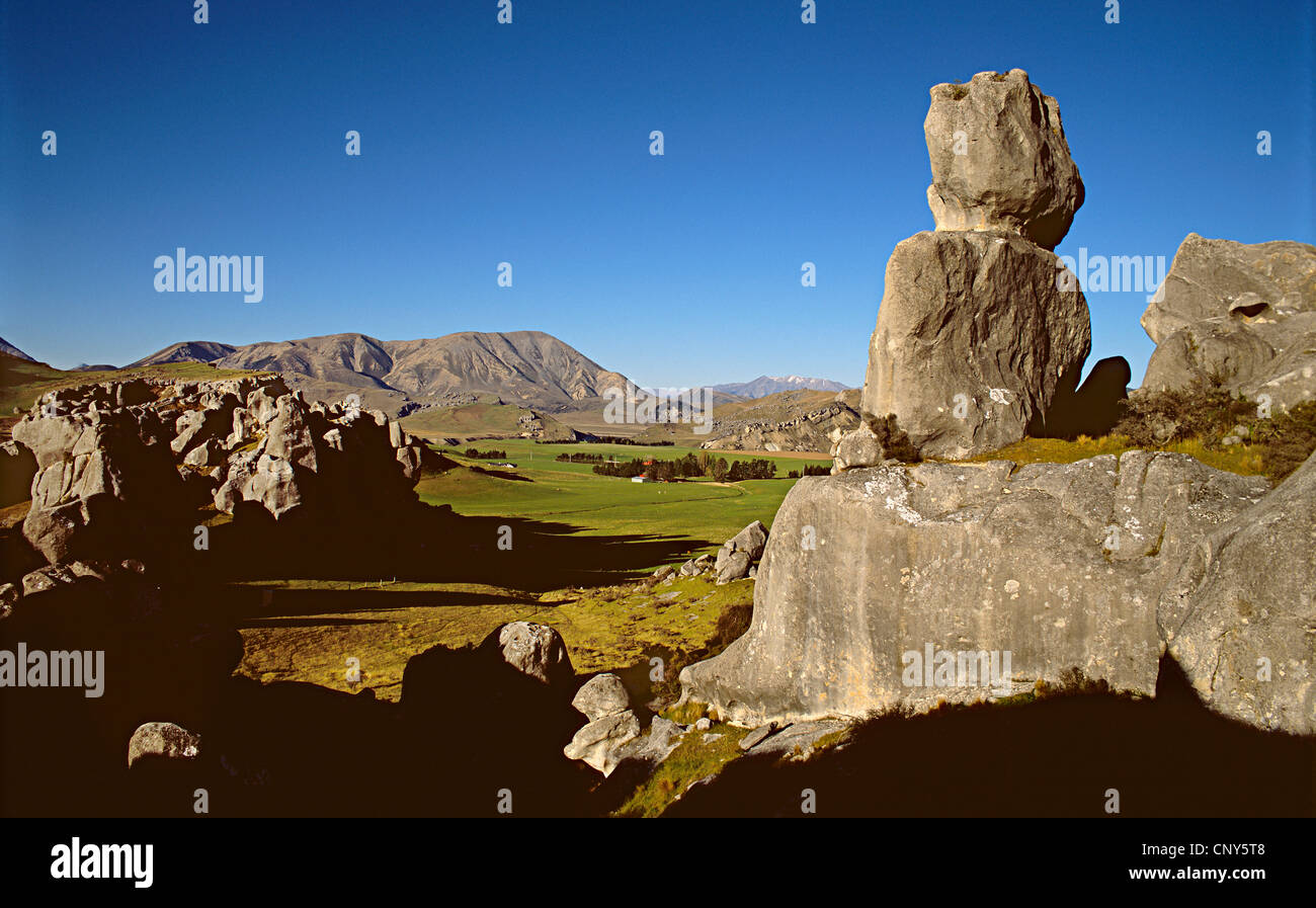 Weird and fantastic rock formations of Castle Hill Rocks near Arthur's ...