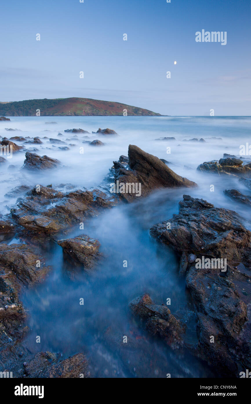 Moon over bay hi-res stock photography and images - Alamy