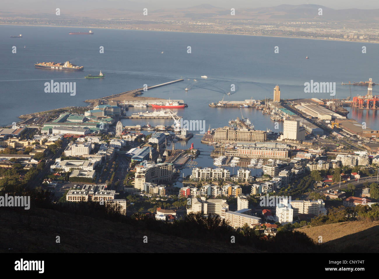 Cape town harbour hi-res stock photography and images - Alamy