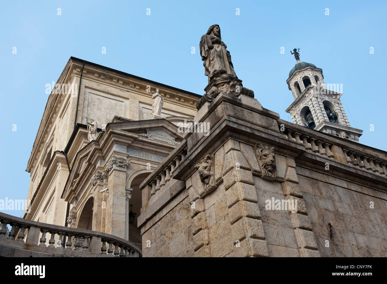 Cathedrals of art hi-res stock photography and images - Alamy
