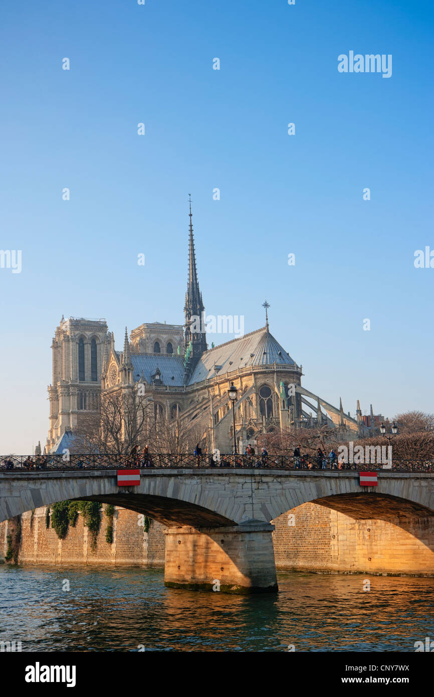 Notre Dame de Paris and The Archbishop's Bridge over the Seine Stock ...