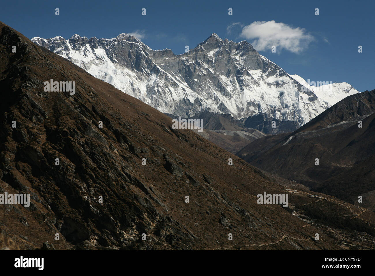 Mount everest lhotse face hi-res stock photography and images - Alamy