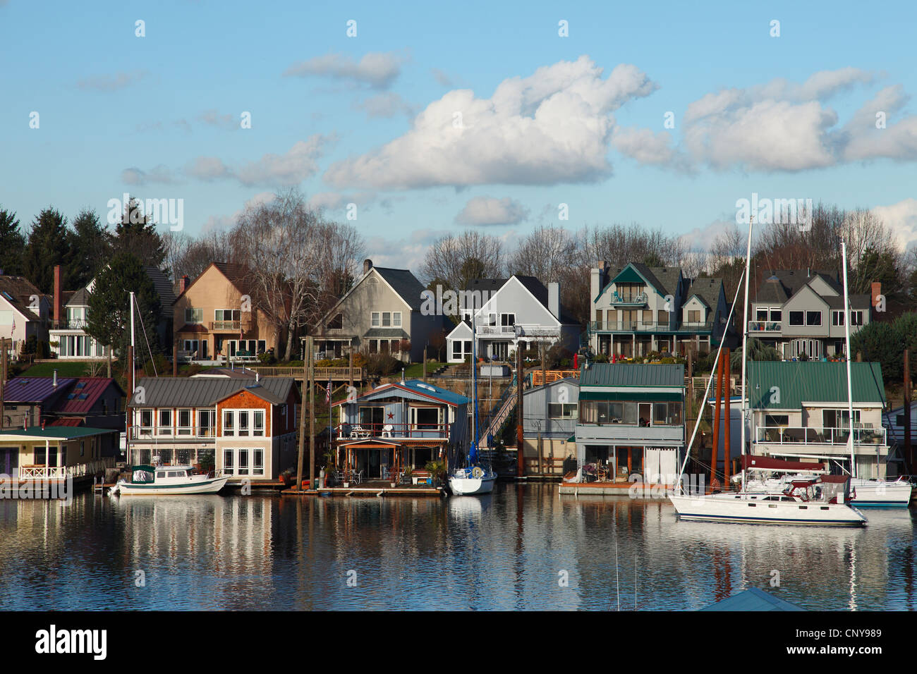 Residential living on the river Stock Photo - Alamy