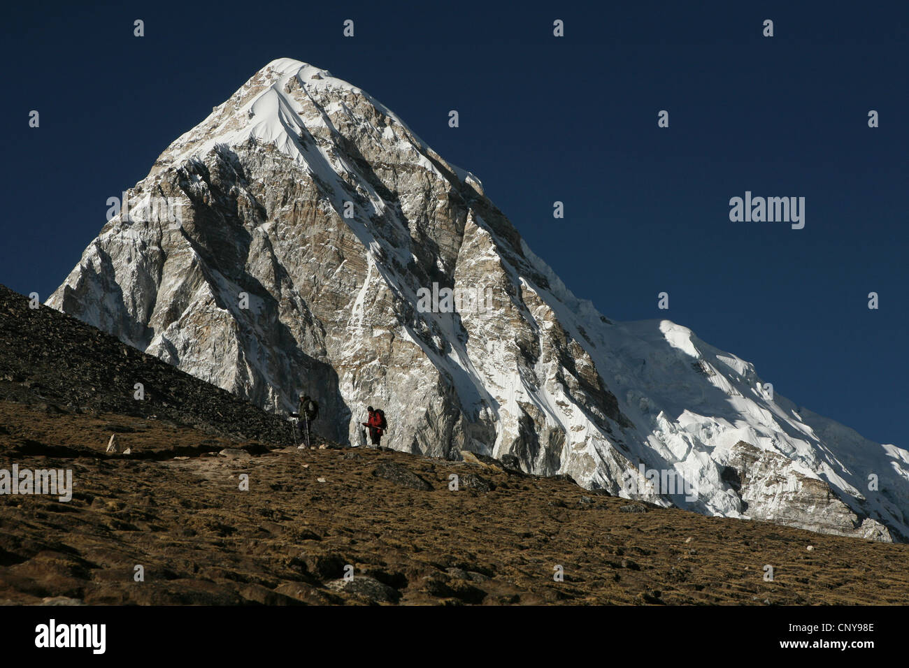 Mount pumori hi-res stock photography and images - Alamy