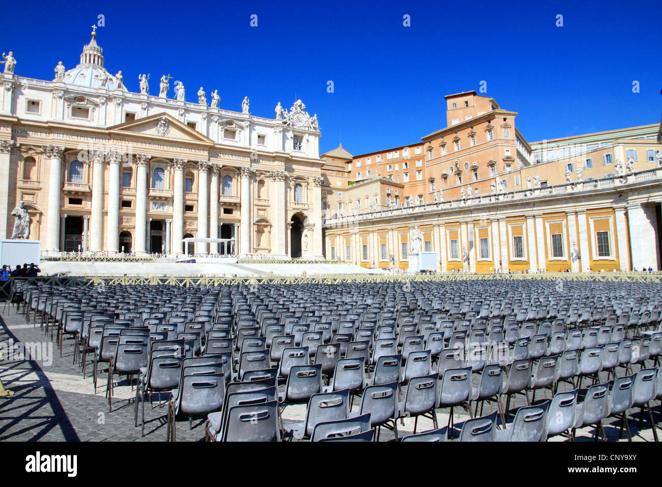 St. Peter Square Stock Photo - Alamy
