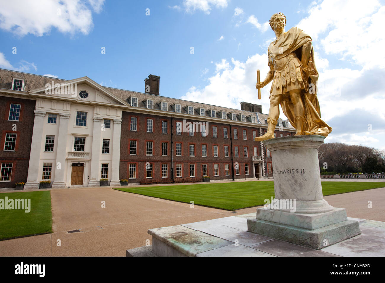 Figure Court with statue of King Charles II in front of The Long ward ...