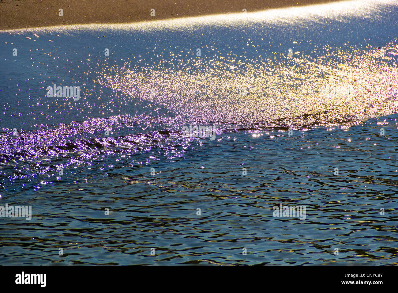 Reflecting the sun hi-res stock photography and images - Alamy