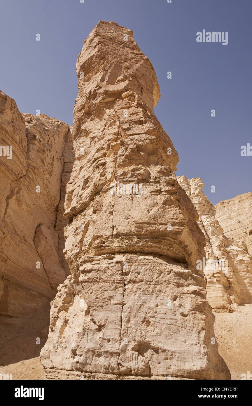 Sandy limestone hi-res stock photography and images - Alamy