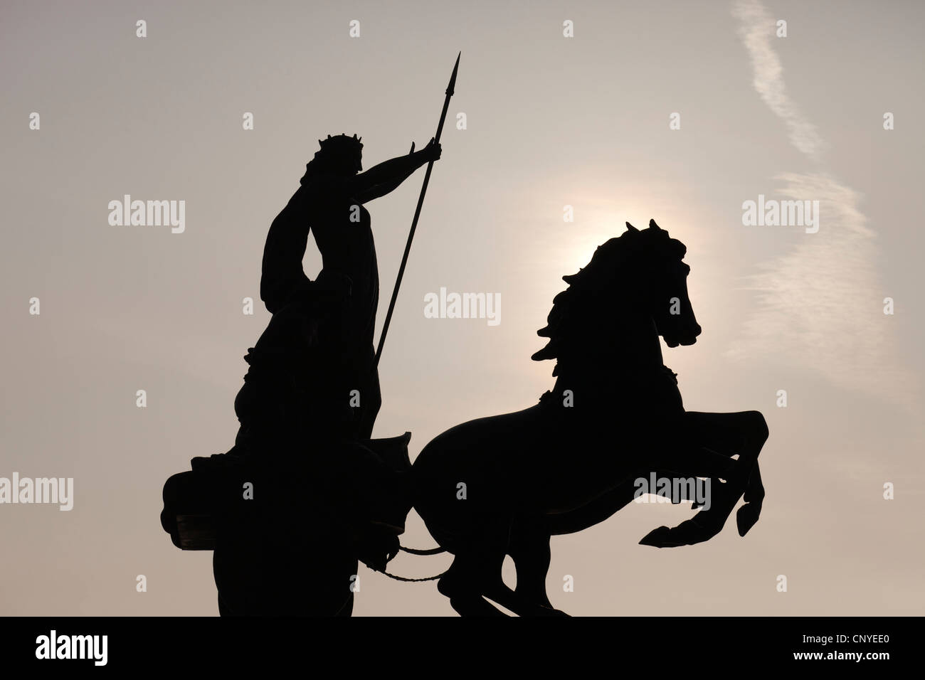 Boudica statue london hi-res stock photography and images - Alamy