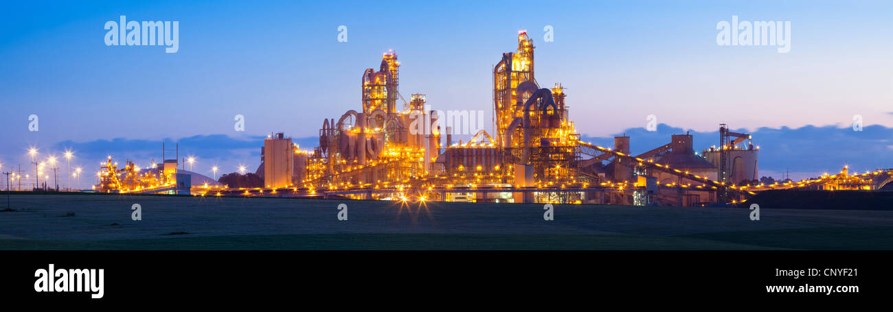 Modern Manufacturing Plant Exterior High Resolution Stock Photography ...