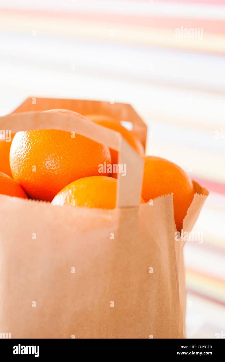 Full shopping bag hi-res stock photography and images - Alamy