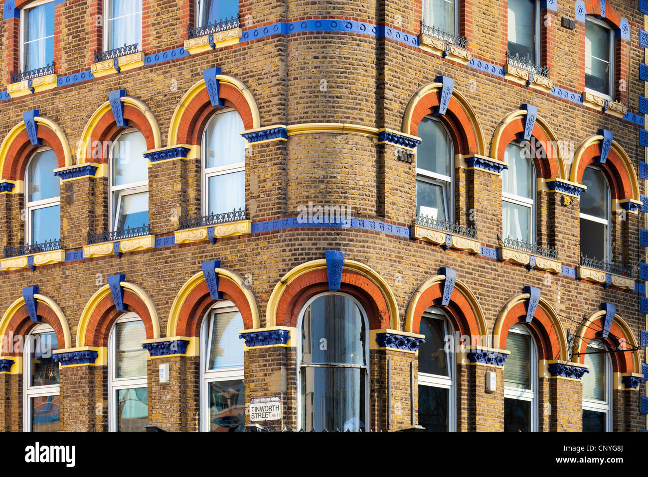 Pub lambeth hi-res stock photography and images - Alamy