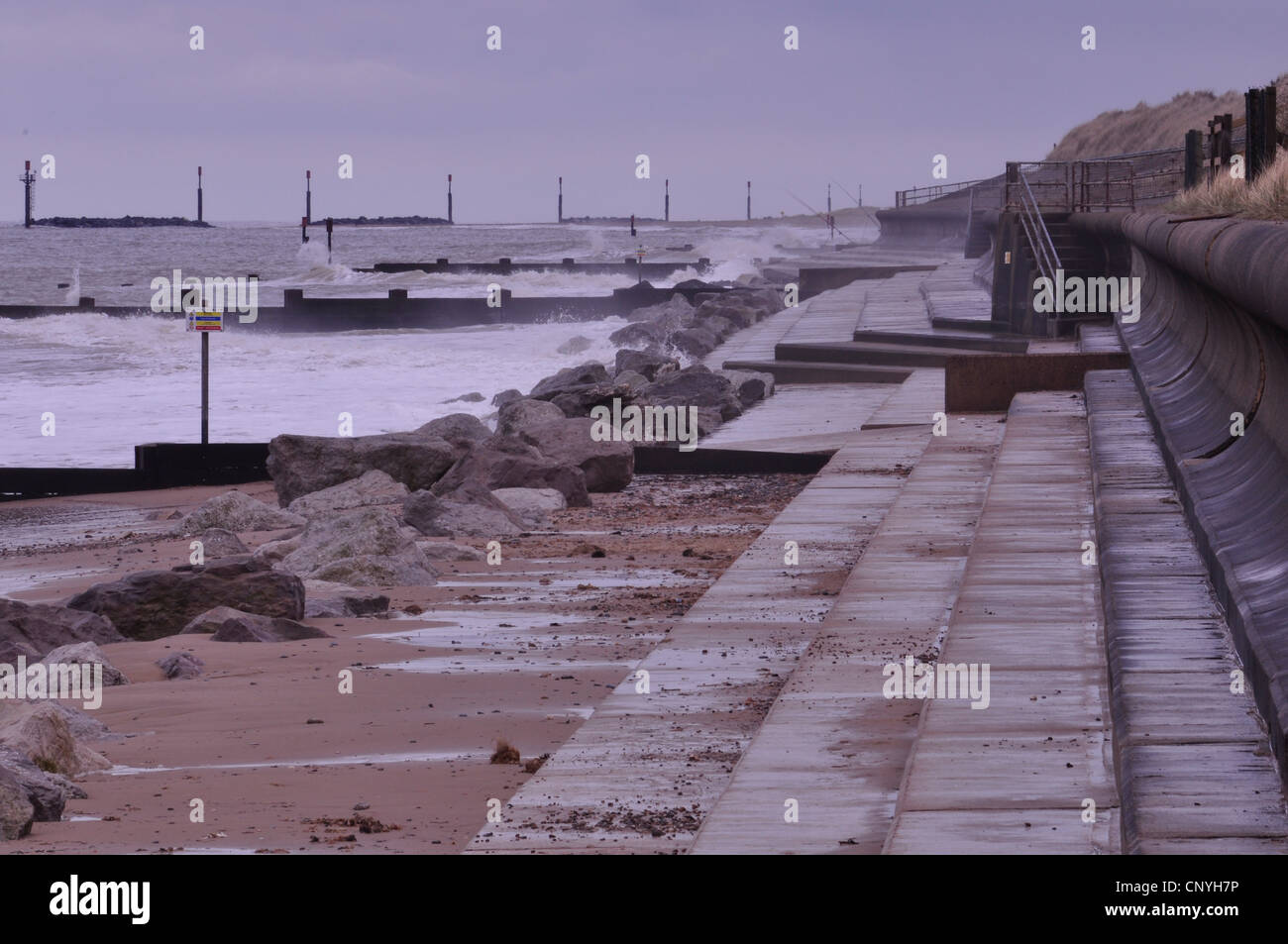 Sea wall sea palling norfolk hi-res stock photography and images - Alamy
