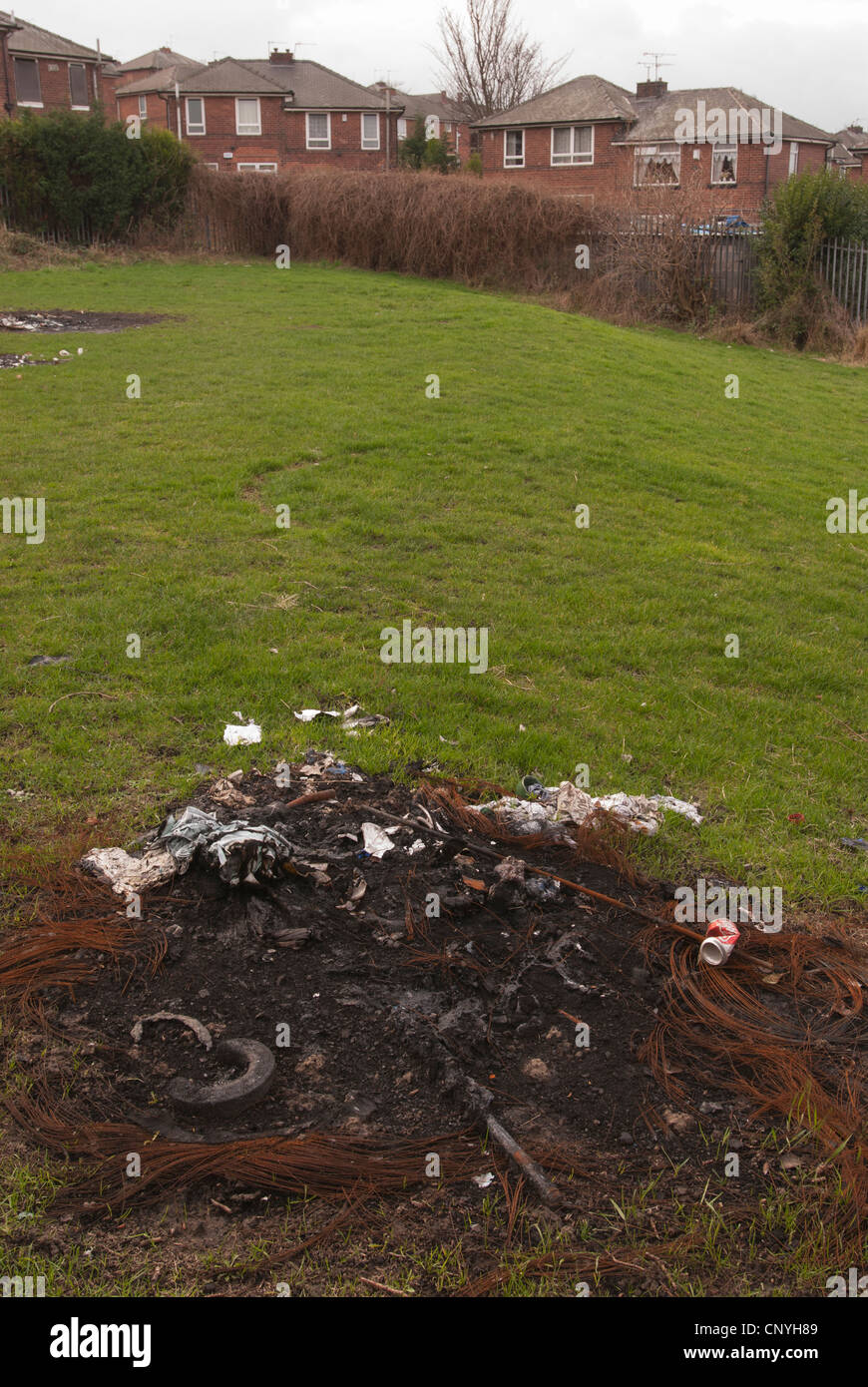 Rundown housing estate hi-res stock photography and images - Alamy