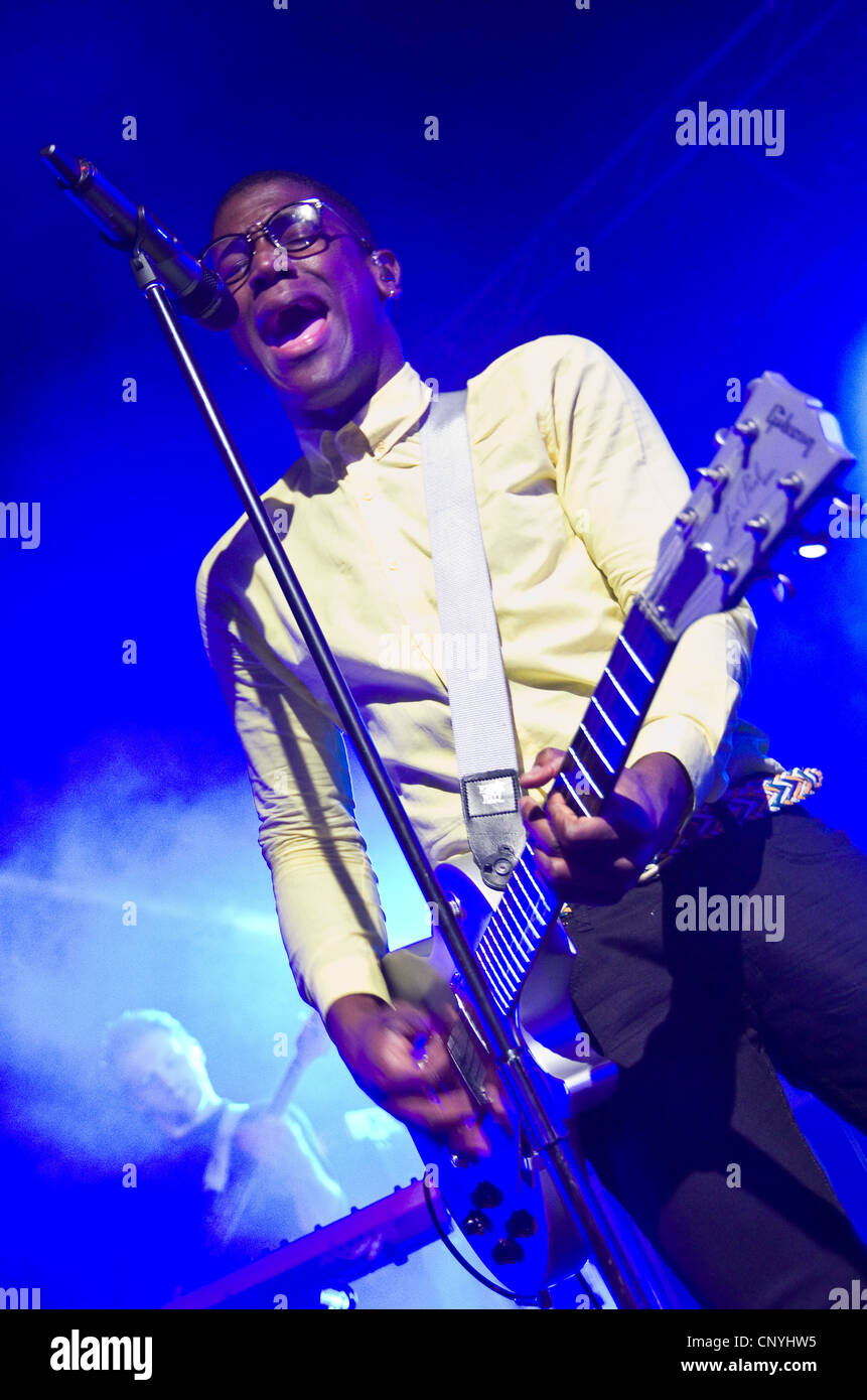 Labrinth (Timothy McKenzie) playing Oxford academy in 2012 Stock Photo ...