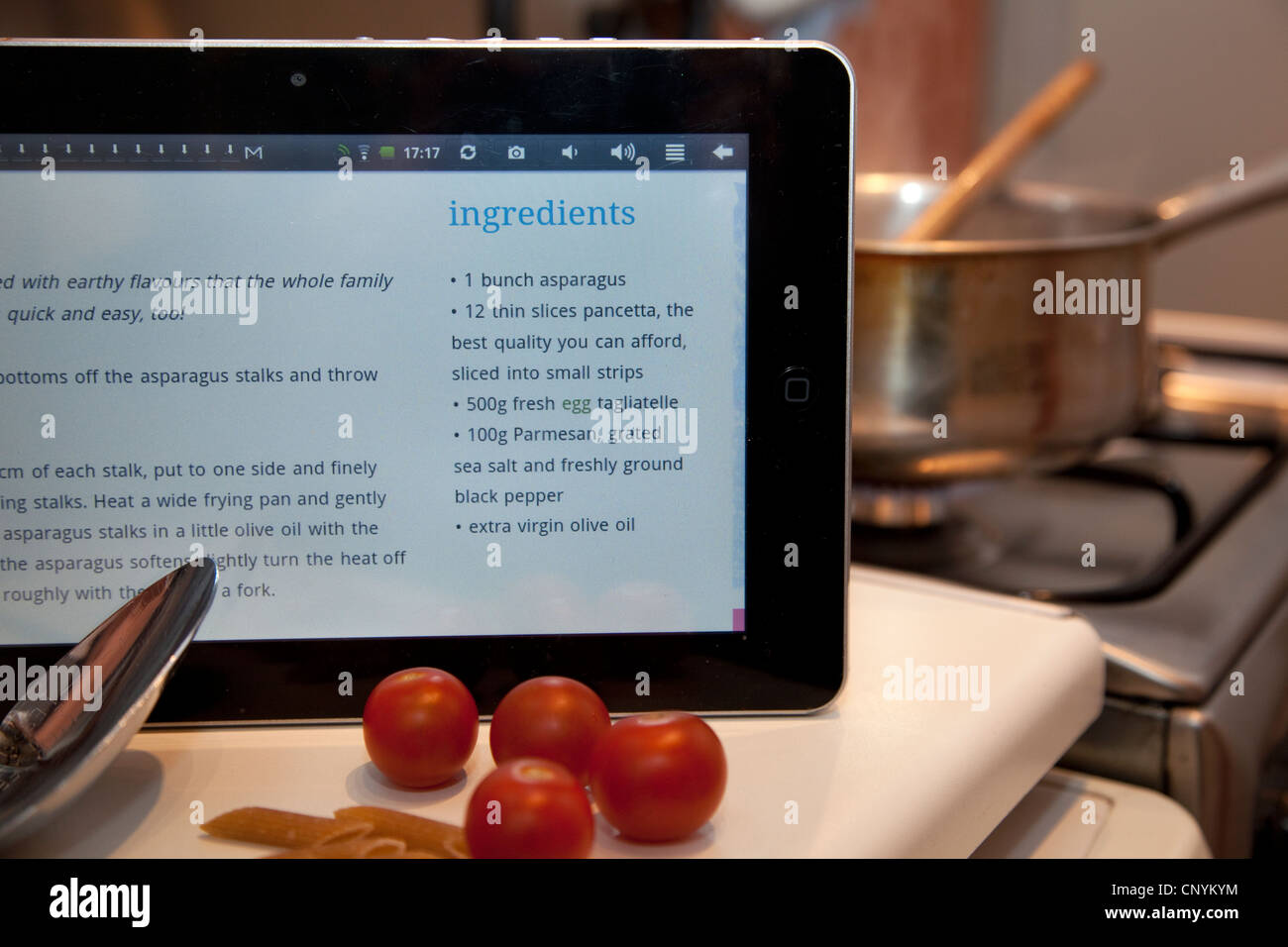 Food by cooking method hi-res stock photography and images - Alamy