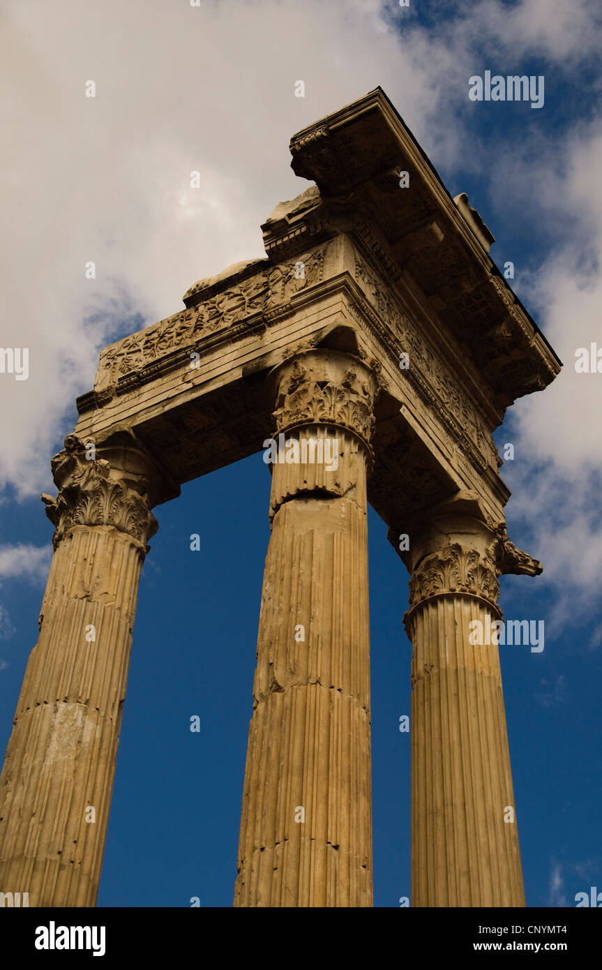 Ancient ruis hi-res stock photography and images - Alamy