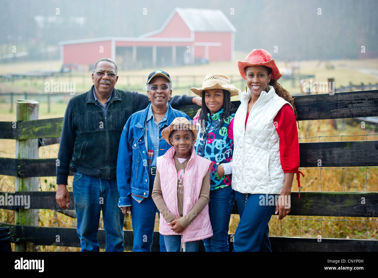Family stands hi-res stock photography and images - Alamy
