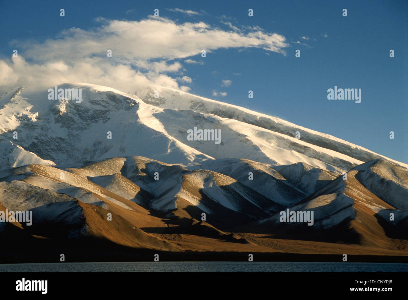 China xinjiang pamir hi-res stock photography and images - Alamy