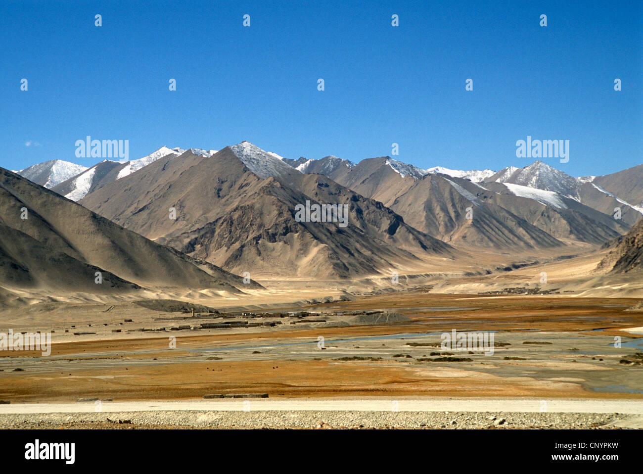 China, Xinjiang, Pamir Mountains, Sand Mountains Stock Photo - Alamy