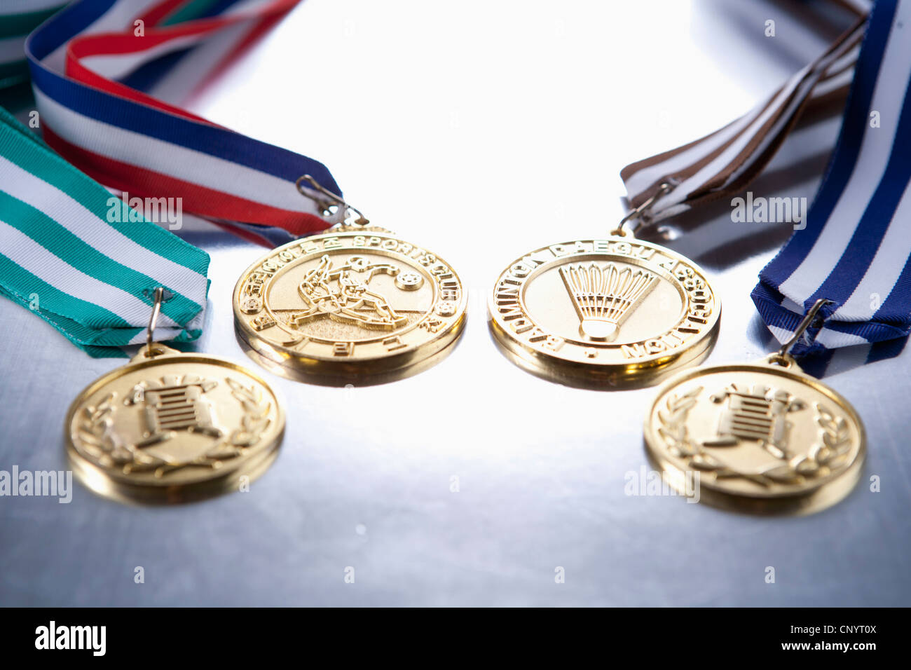 The golden prize medal Stock Photo - Alamy
